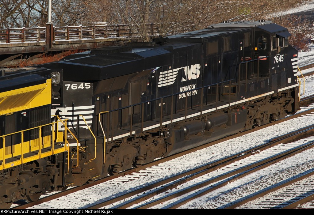 NS 7645